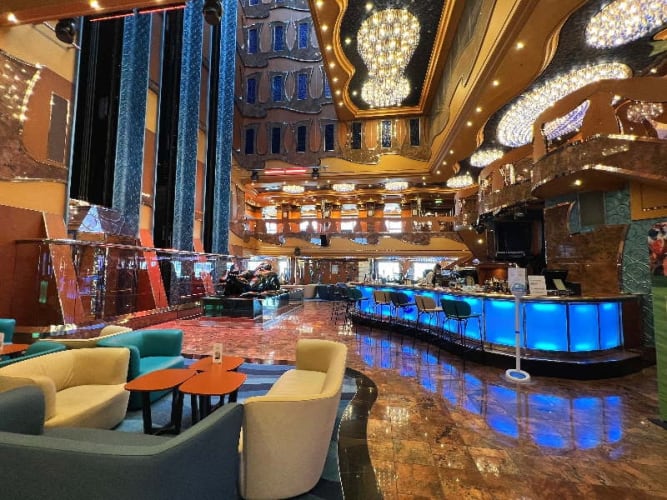 Carnival Luminosa Cruise | Zeetours Cruises