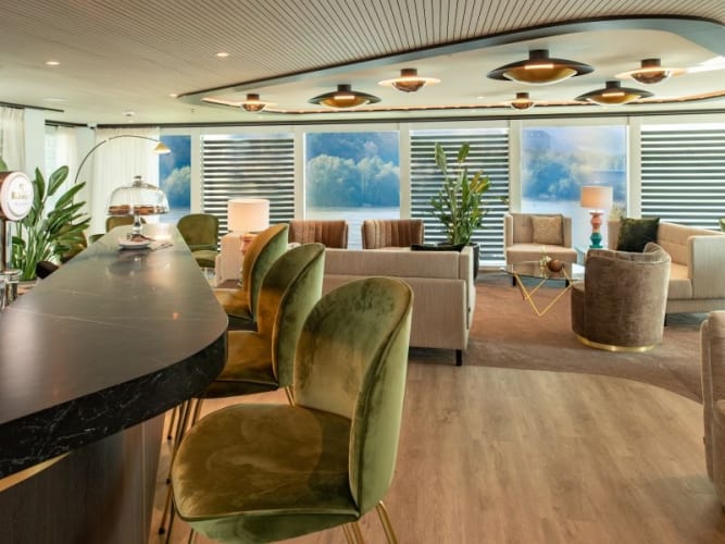 Amadeus Cara rivier cruises, scheepsbeoordelingen en dekkenplan.