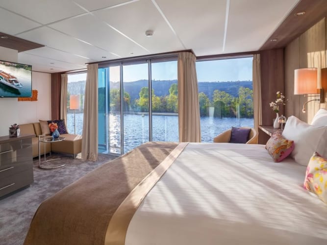 Amadeus Provence river cruises, deck plan and ship reviews