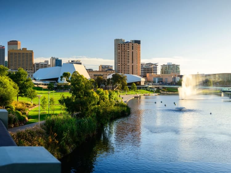 Weltreise Kreuzfahrt mit der Crown Princess der Reederei Princess ...