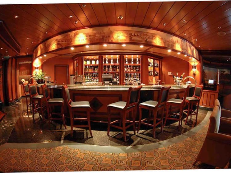 Ruby Princess Kreuzfahrten, Deckplan und Schiffsbewertungen