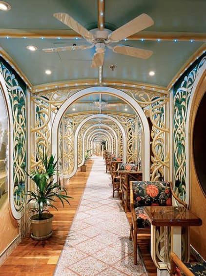 Carnival Miracle Kreuzfahrten, Deckplan und Schiffsbewertungen