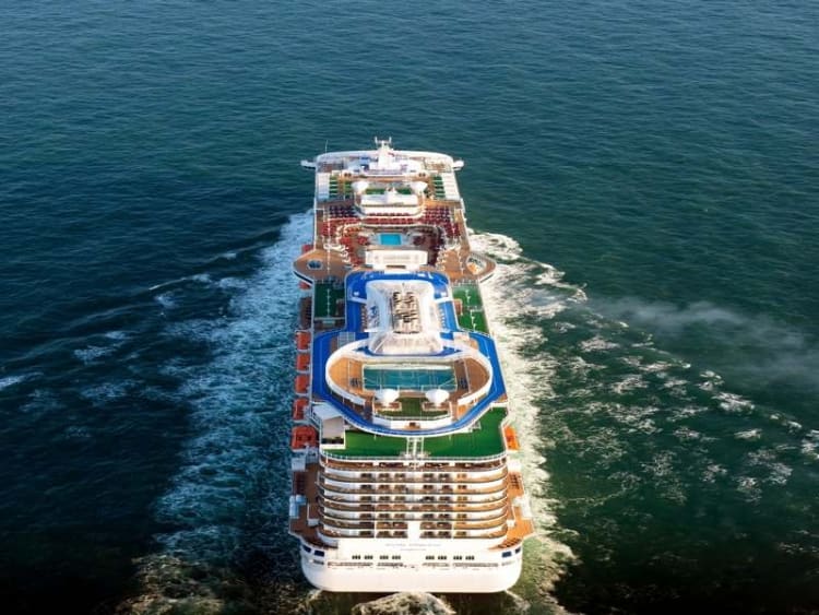 Royal Princess - Informatie en alle aanbiedingen | Cruise Travel