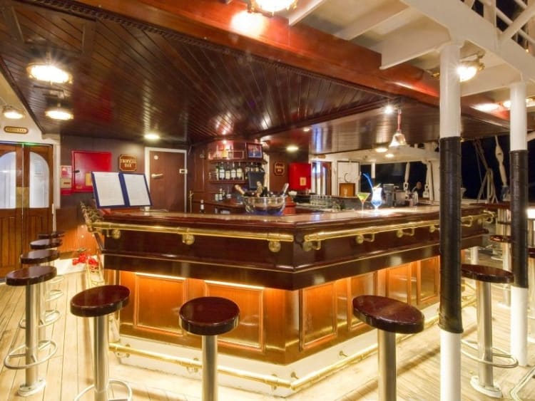 Star Flyer - Informatie en alle aanbiedingen | Cruise Travel