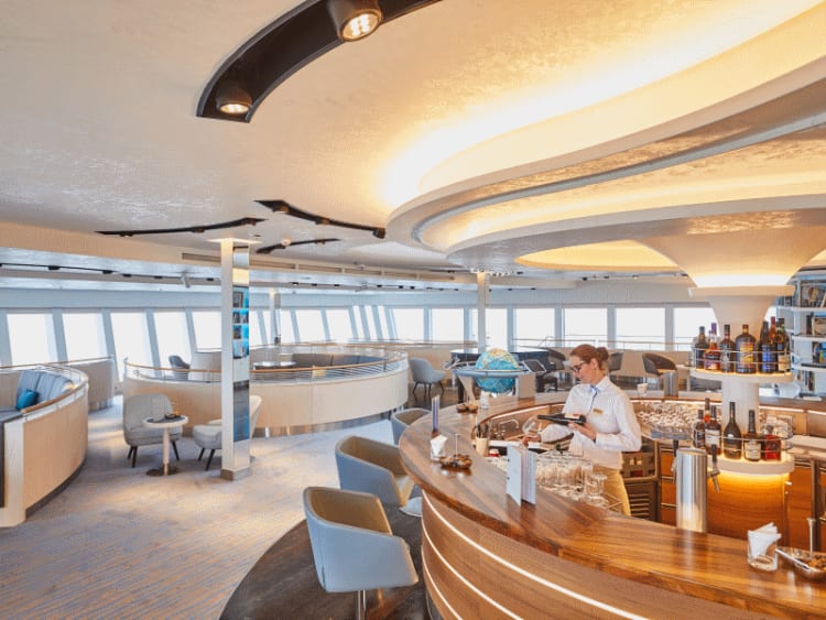 HANSEATIC nature Cruise | Zeetours Cruises