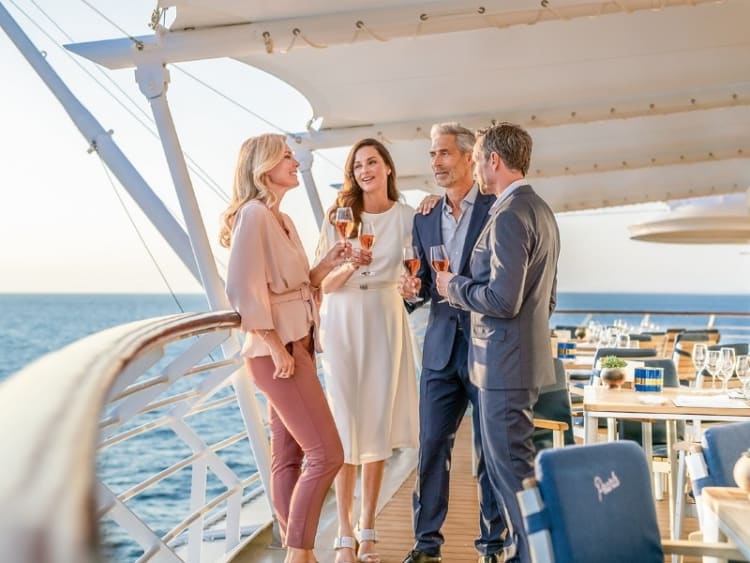 MS EUROPA - Informatie en alle aanbiedingen | Cruise Travel