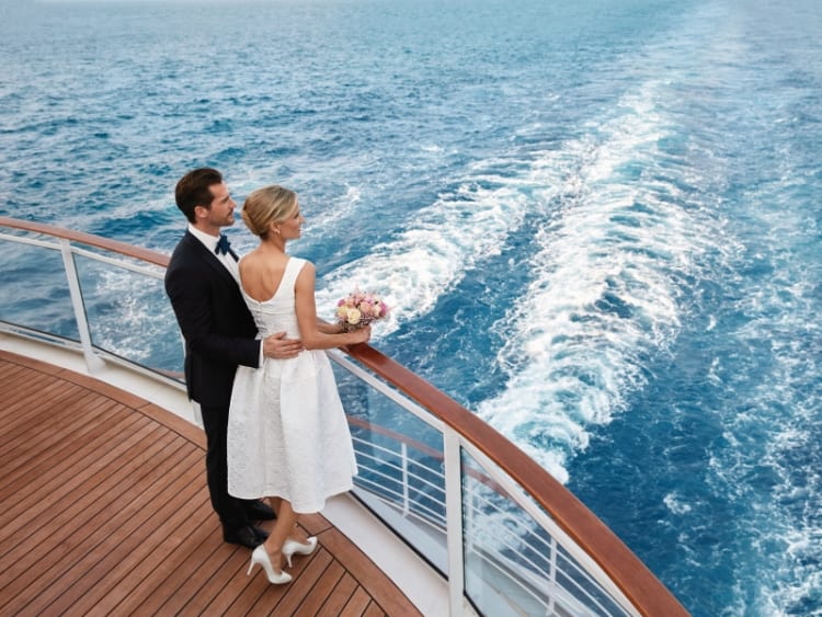 MS EUROPA 2 Kreuzfahrten, Deckplan und Schiffsbewertungen