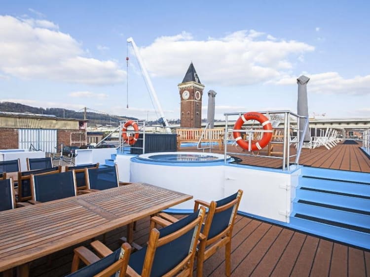 Excellence Baroness Flusskreuzfahrten, Deckplan und Schiffsbewertungen