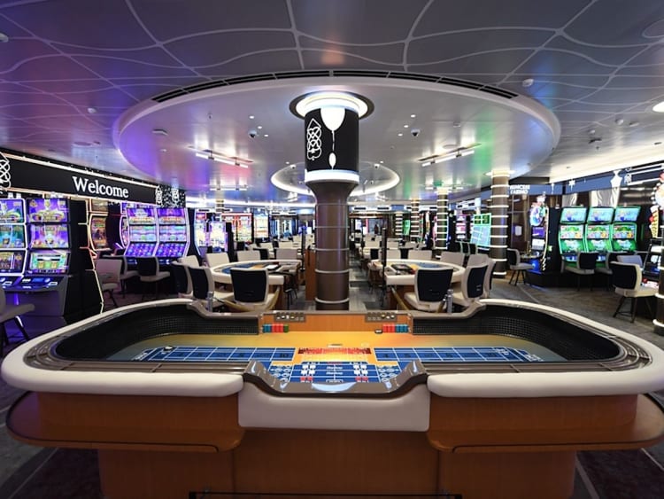 Sun Princess cruises, deck plan and ship reviews