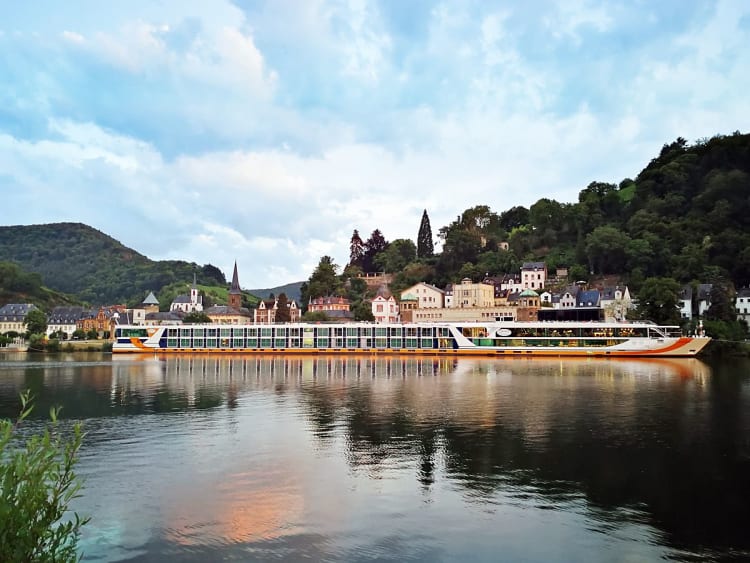 Donau Kreuzfahrt mit der VistaStar der Reederei STARLING FLEET ab dem ...