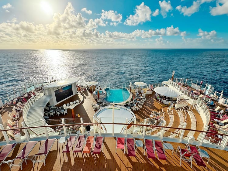 AIDAcosma - Informatie en alle aanbiedingen | Cruise Travel