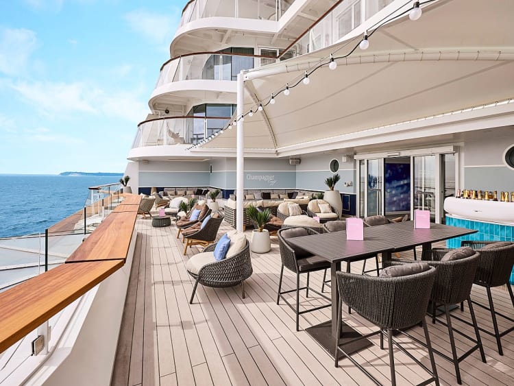 Mein Schiff 7 - Informatie en alle aanbiedingen | Cruise Travel