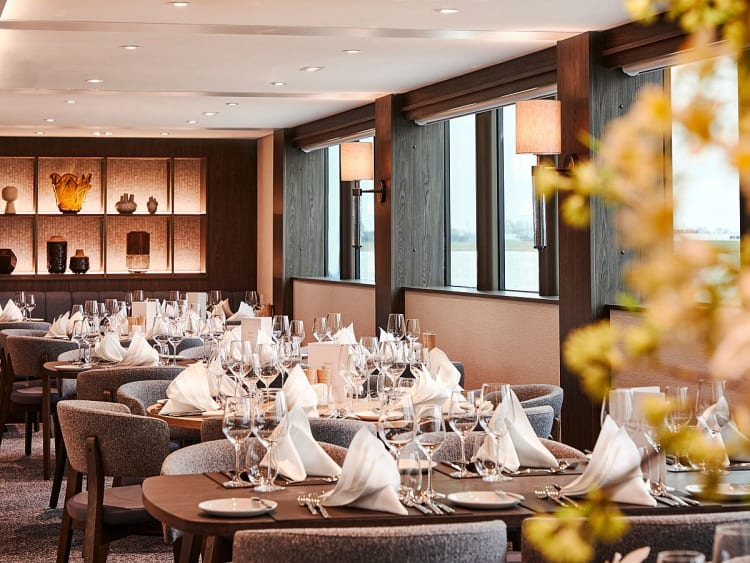 VIVA ONE Cruise | Zeetours Cruises