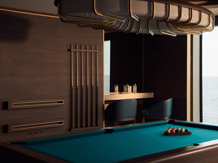 EXPLORA I Kreuzfahrten, Schiffsbewertungen und Deckplan