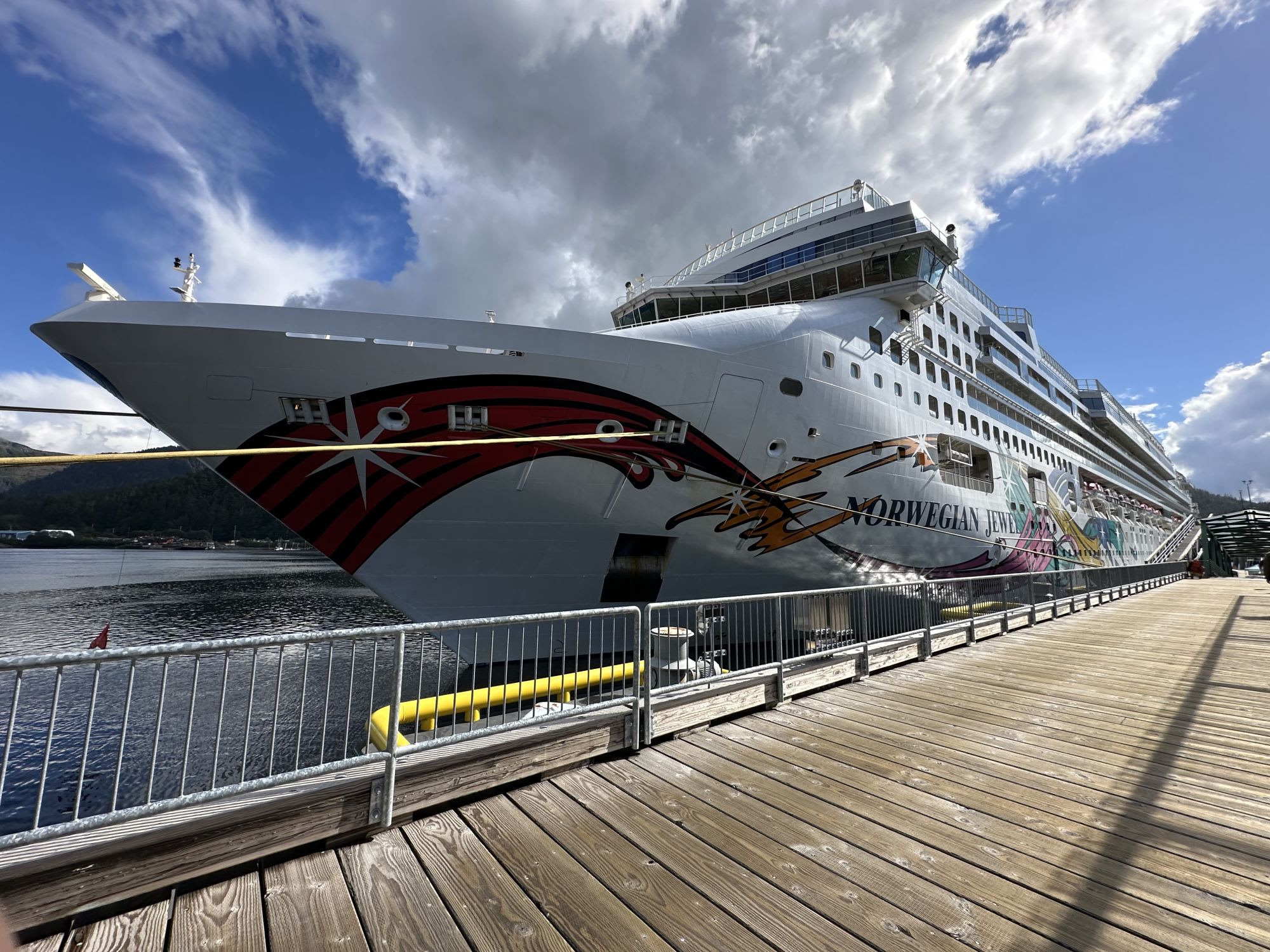 ノルウェージャン・ジュエルのアラスカクルーズ乗船記（2024年9月） | ms. bloom