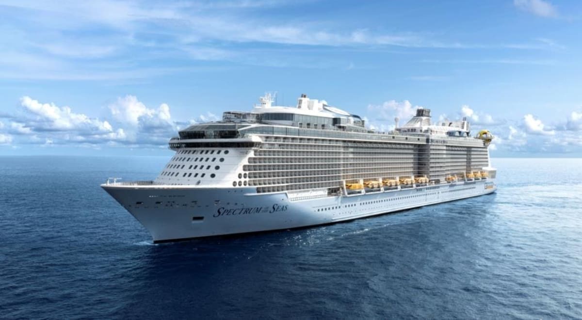 ロイヤル・カリビアン日本航路、スペクトラム・オブ・ザ・シーズ人気の理由を直撃インタビュー！（前編） | Cruisemans