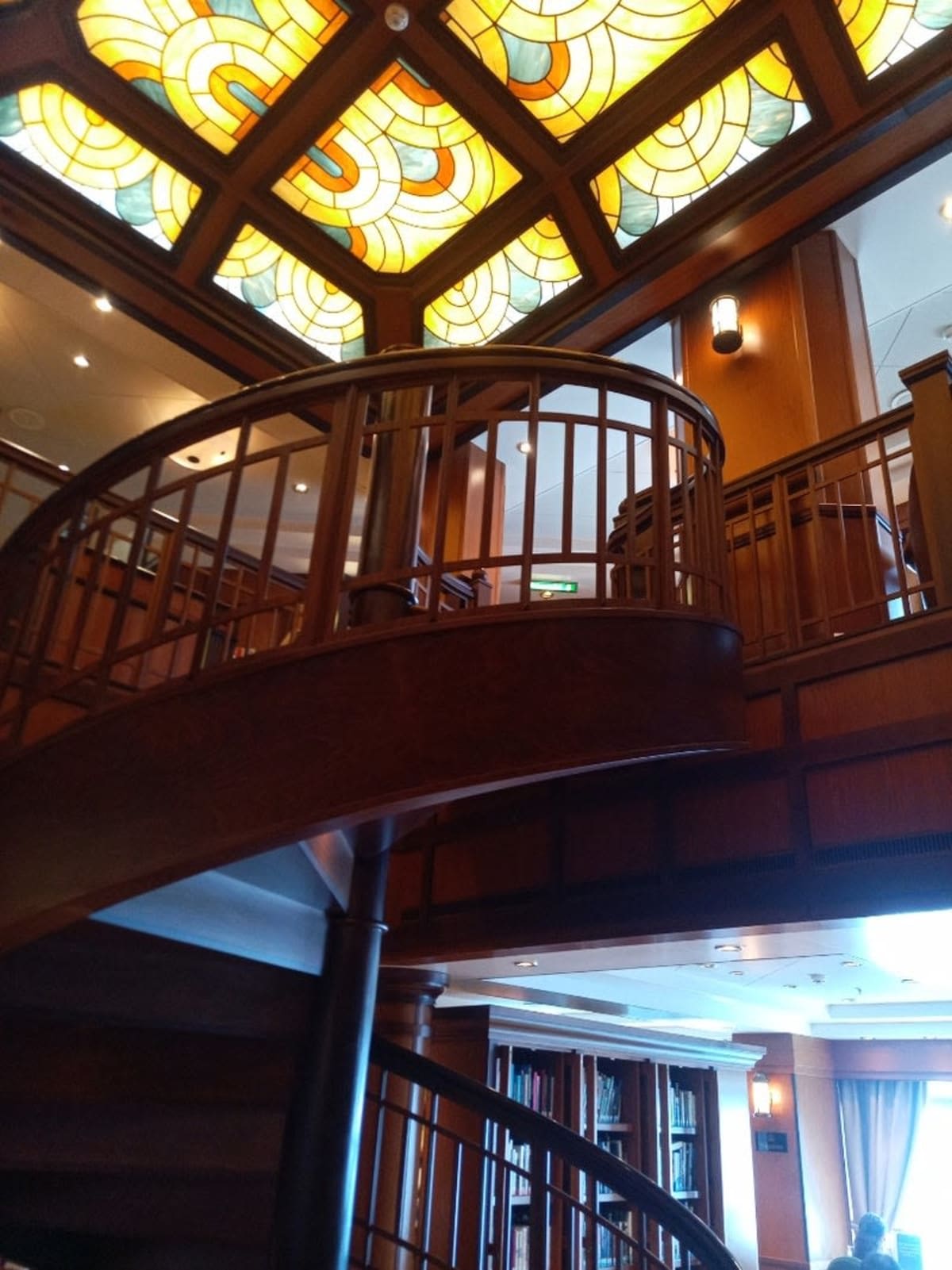 クイーンエリザベス乗船記2 | Cruisemans