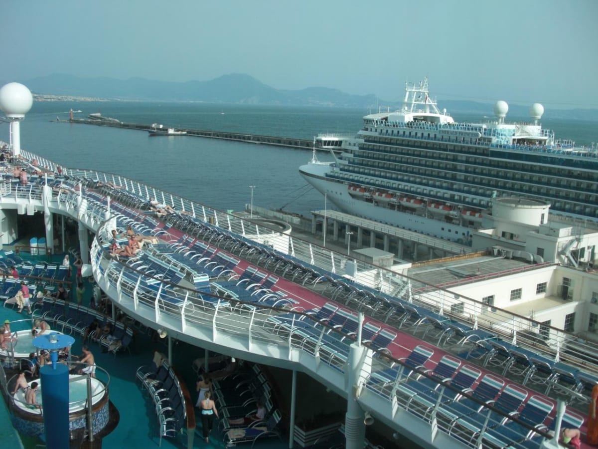 ロイヤルカリビアン ボイジャー・オブ・ザ・シーズ 西地中海クルーズ～7日目～カプリ島 ナポリ | Cruisemans