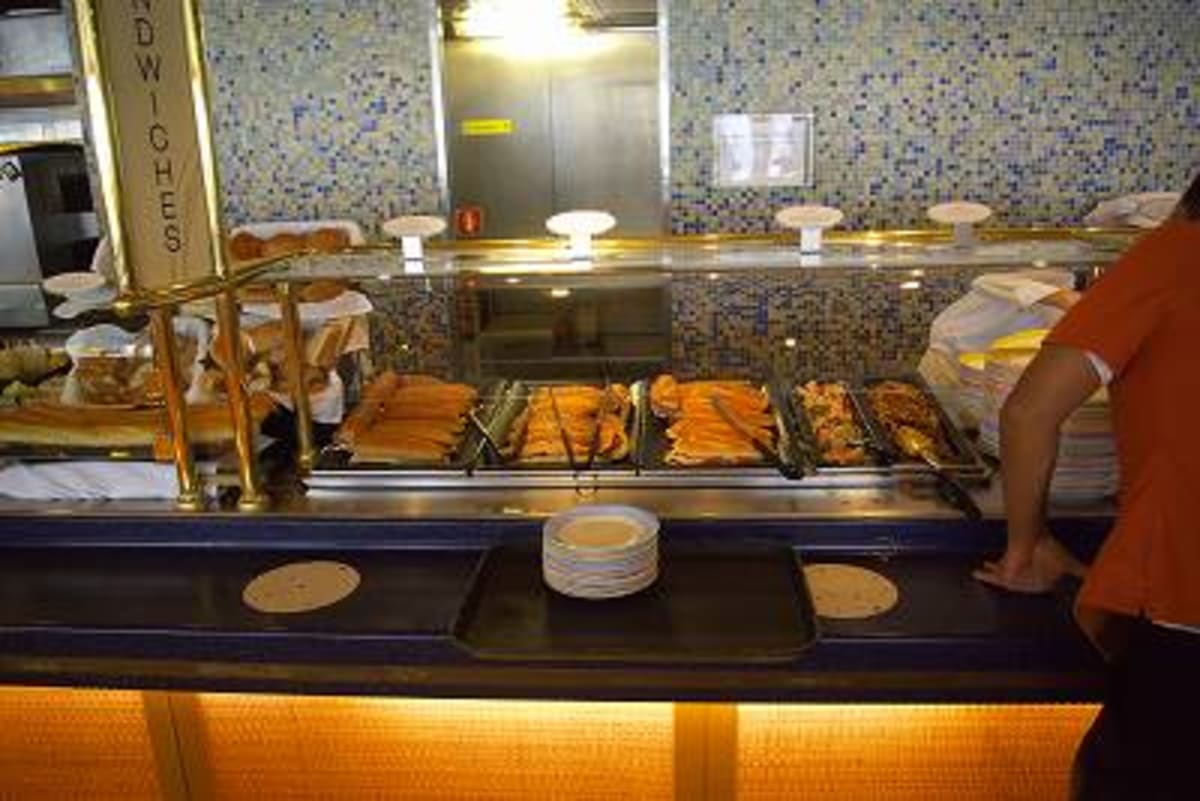 2015 ホーランド・アメリカ フォーレンダム見学会（VOLENDAM ）その4 Lido | Cruisemans