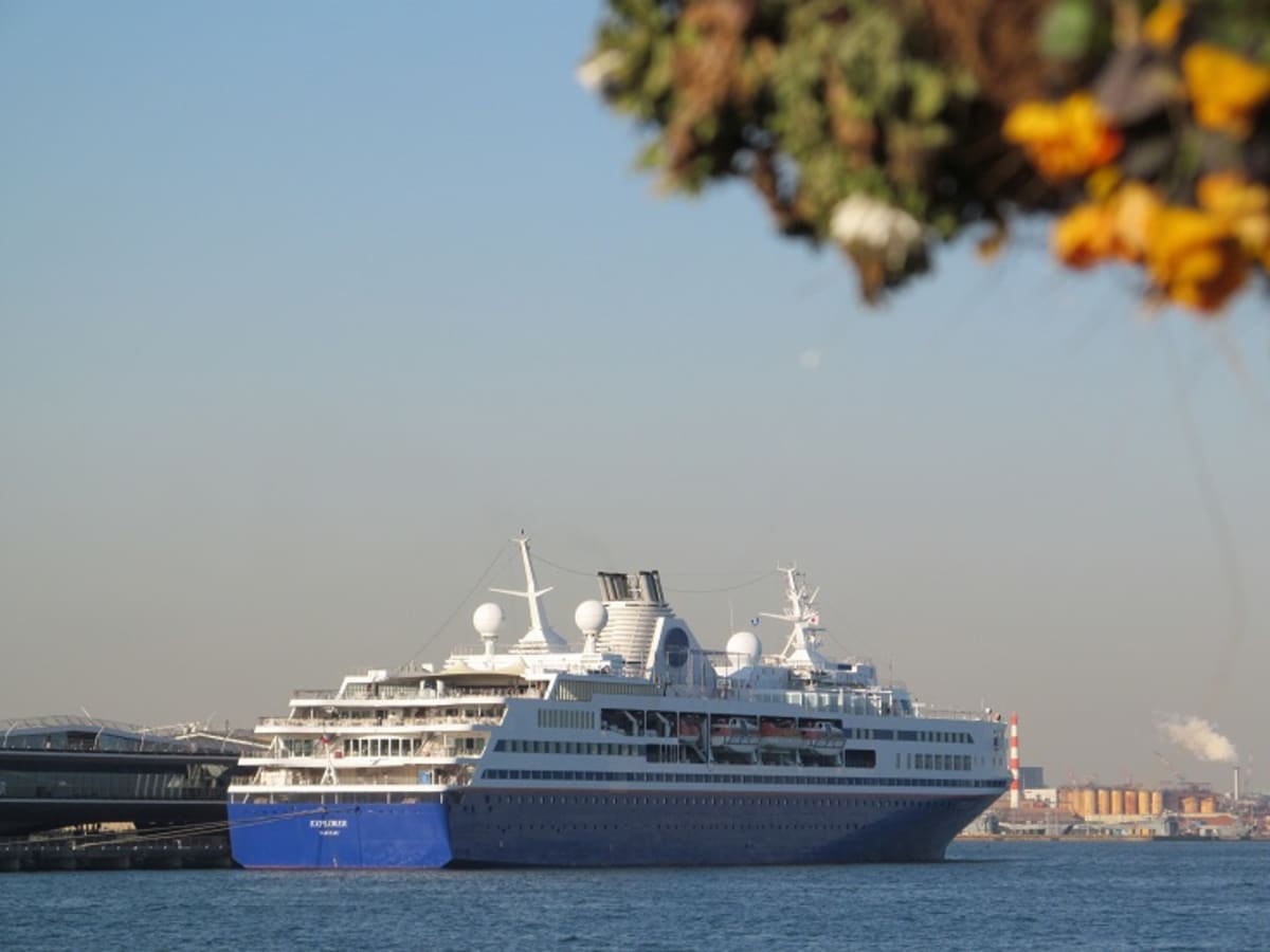 洋上大学船「エクスプローラー」と「飛鳥II」 | Cruisemans