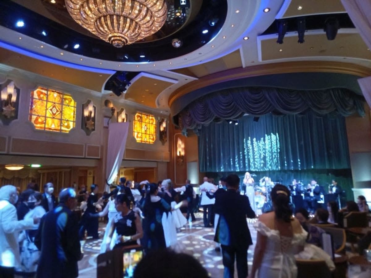 クイーンエリザベス乗船記2 | Cruisemans