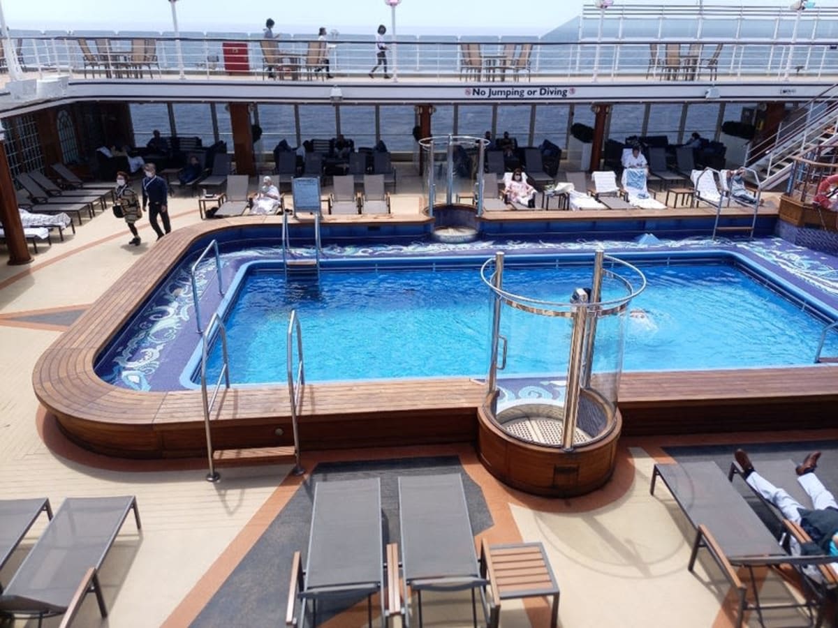 クイーンエリザベス乗船記2 | Cruisemans