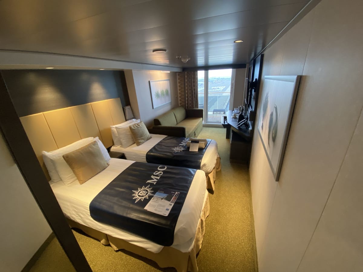 MSC BELLISSIMA Deluxe Balcony BR2 - Balcony Stateroom #12342 (DK12) | Cruisemans