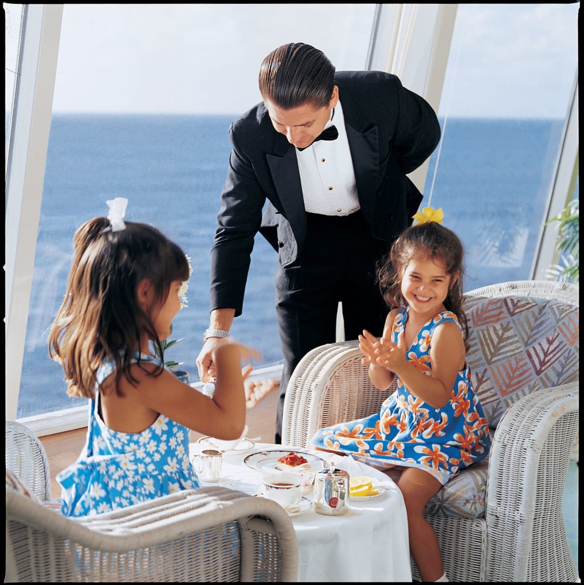 クリスタル・クルーズ、バルト海で「キッズ・セイル・フリー」プログラムを導入し、家族で楽しむ夏の旅へ | Cruisemans