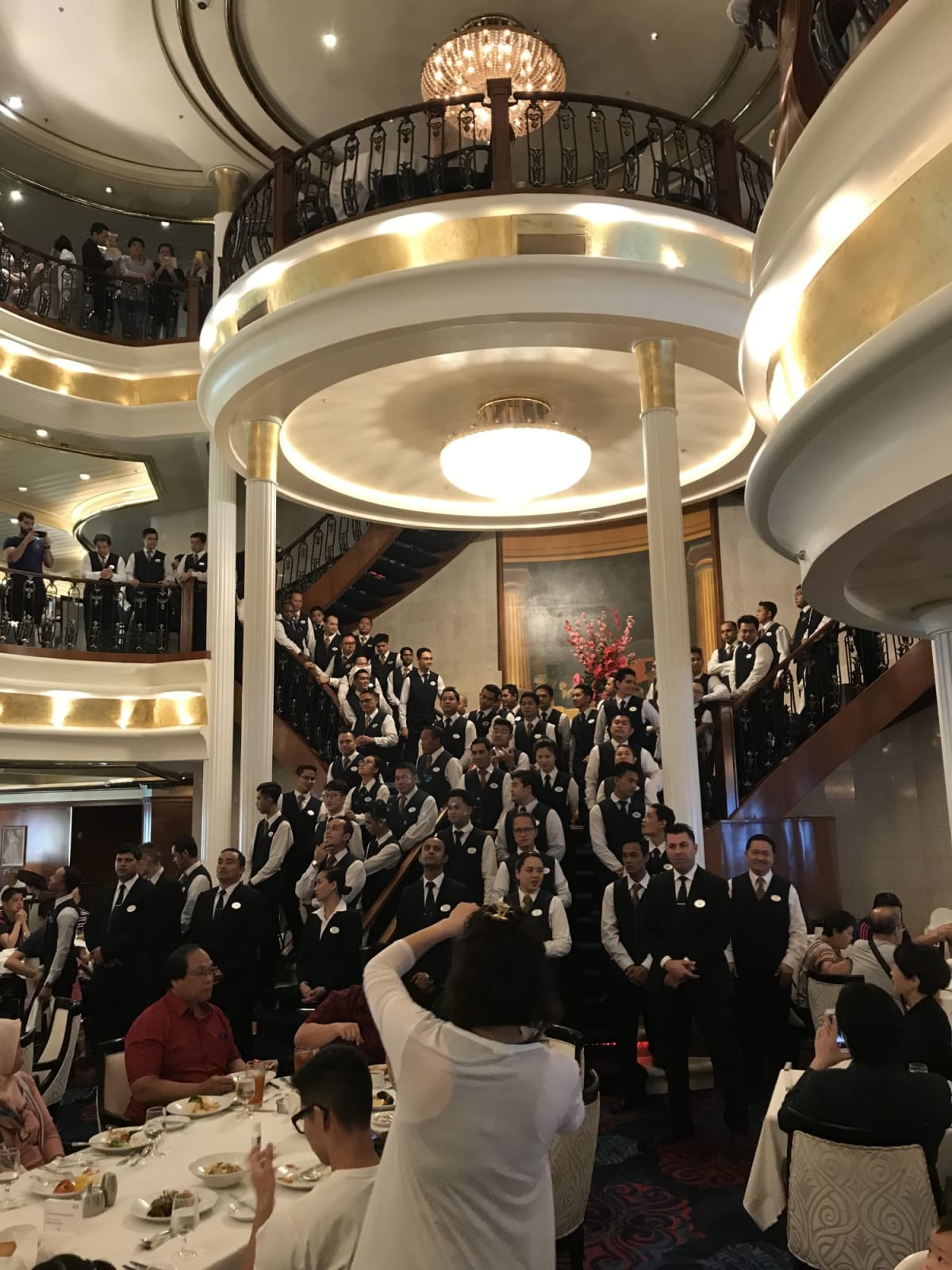 MR. BATAKIYOのクルーズ乗船記 | Cruisemans