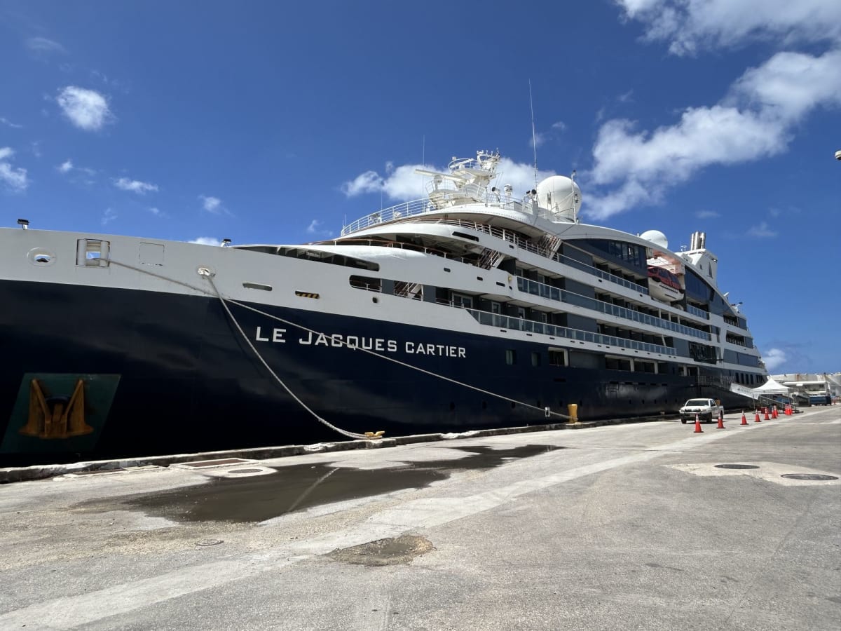 客船外観写真 : 客船ル・ジャック・カルティエ | Cruisemans