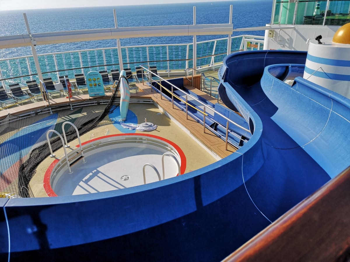 (3ページ目) 写真 : 客船ジュエル・オブ・ザ・シーズ | Cruisemans