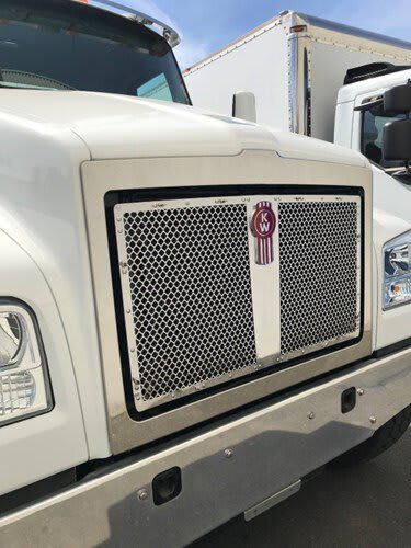 Kenworth Adds New Optional Grille to the T880S - CSM Truck