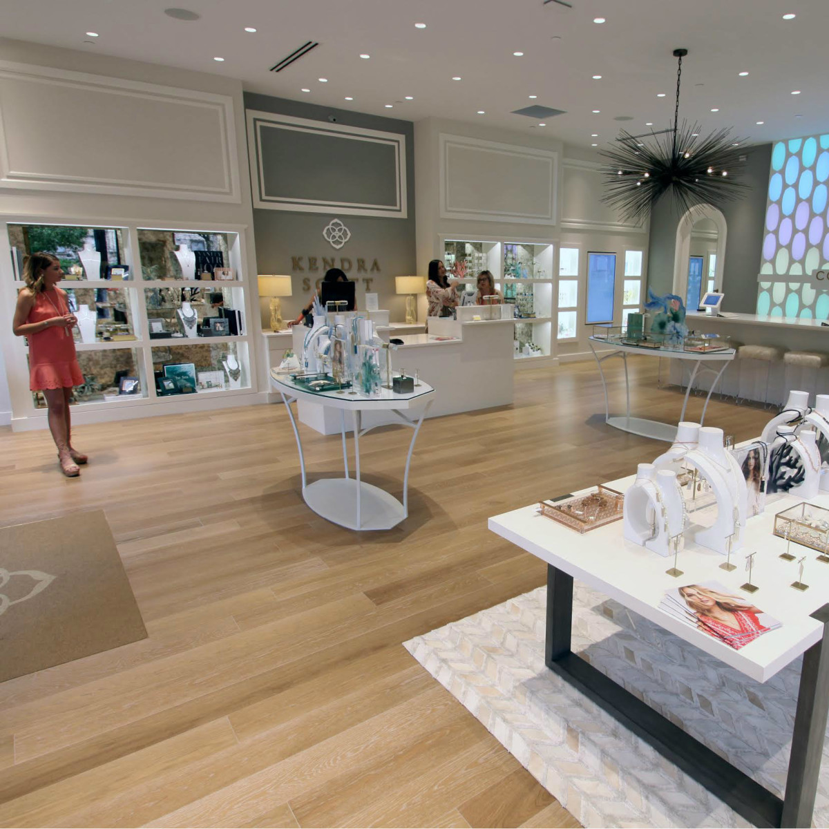 Come party at Kendra Scott's glam new West Village boutique ...