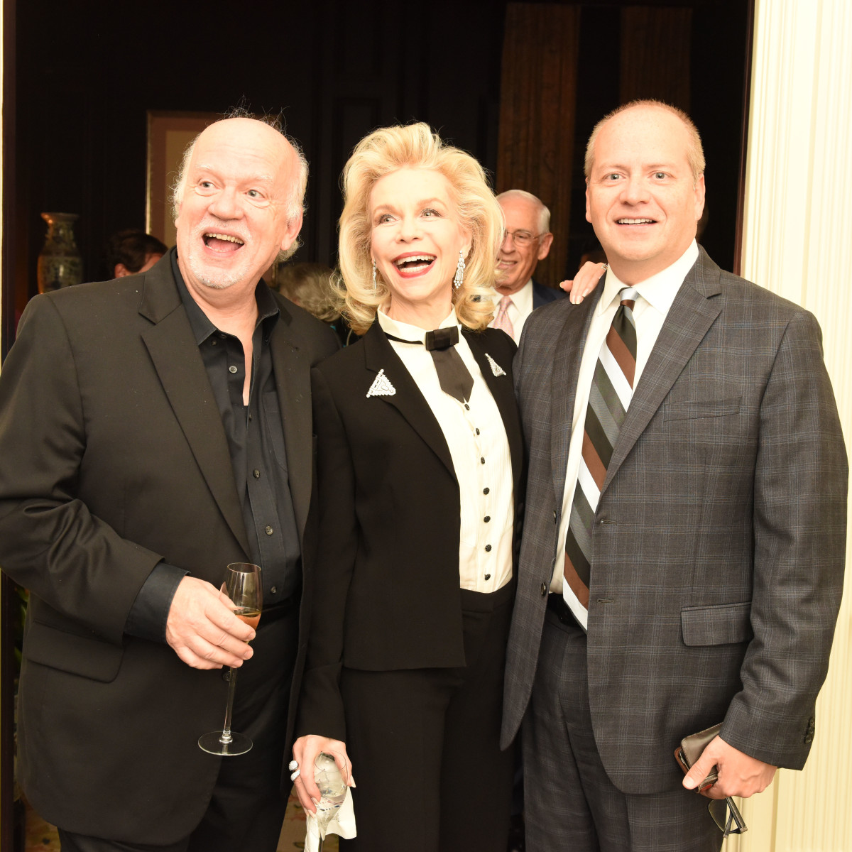 Houston's renowned arts leaders dine and dish chez Lynn Wyatt ...