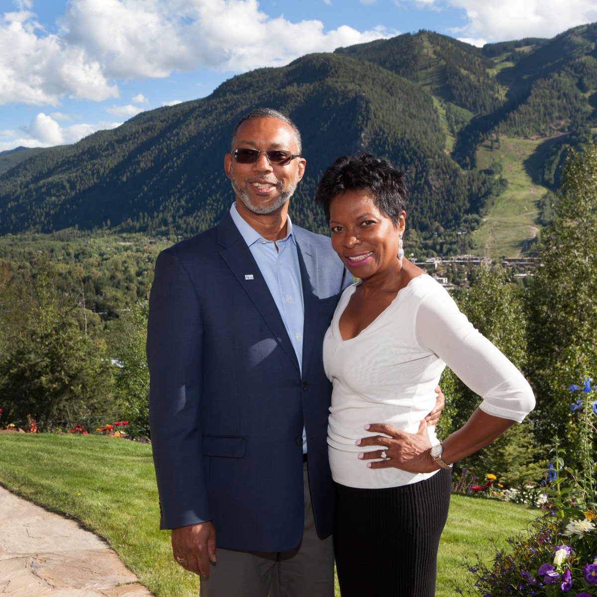 St. Luke's Foundation supporters have a cool time at Aspen social ...