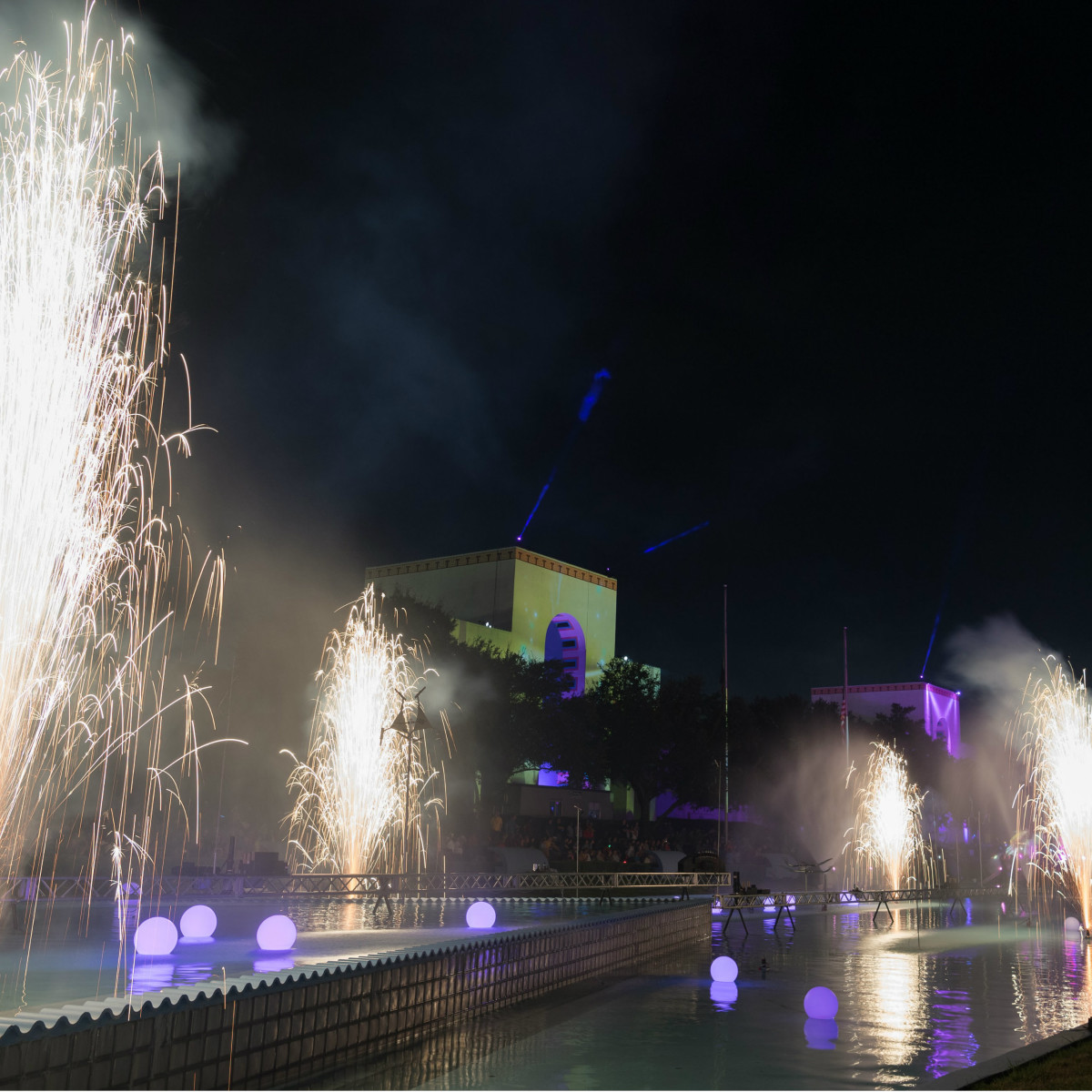 Top 10 ways to have the ultimate State Fair of Texas date night ...