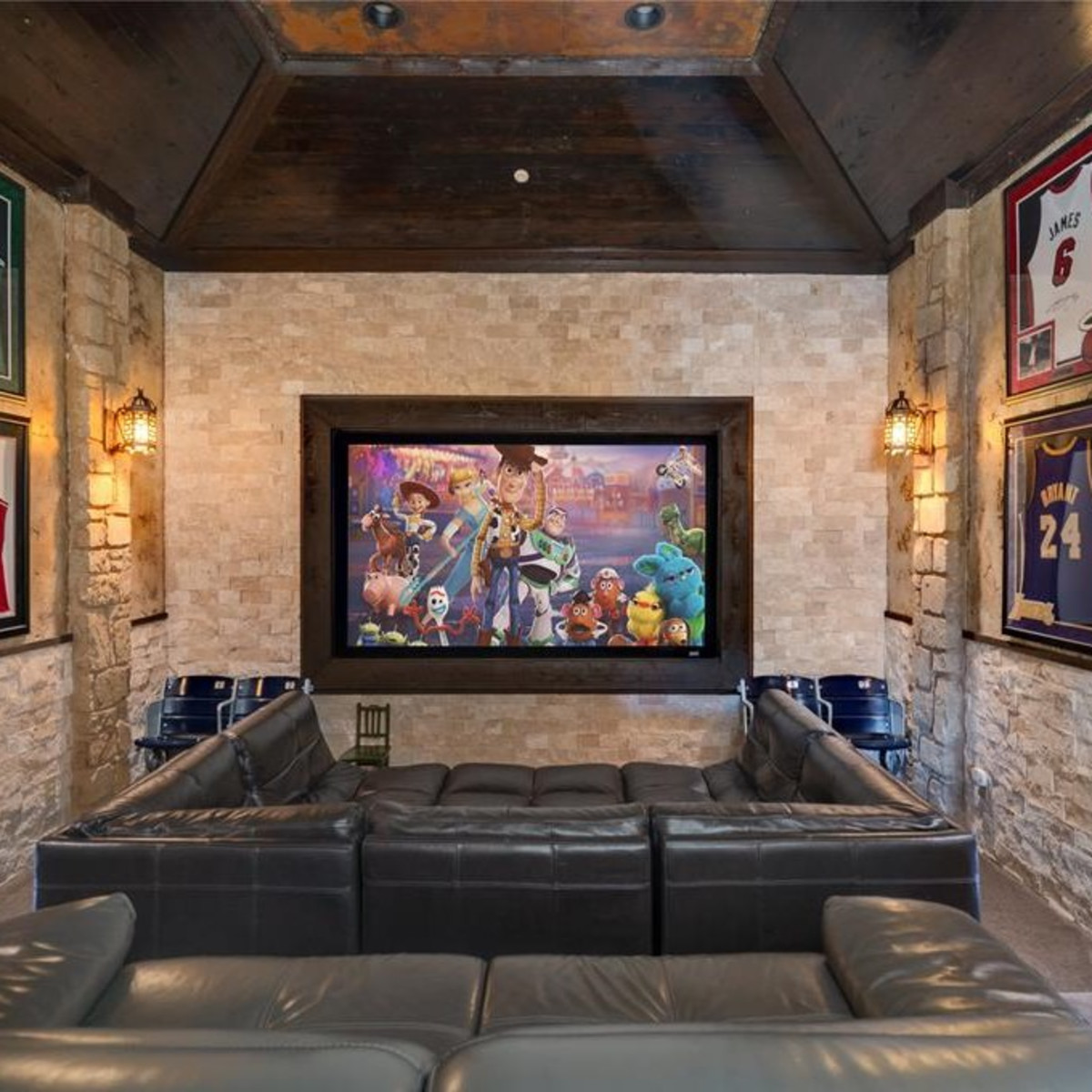 Beloved former Cowboys star rushes Westlake home onto market for $4.7M ...