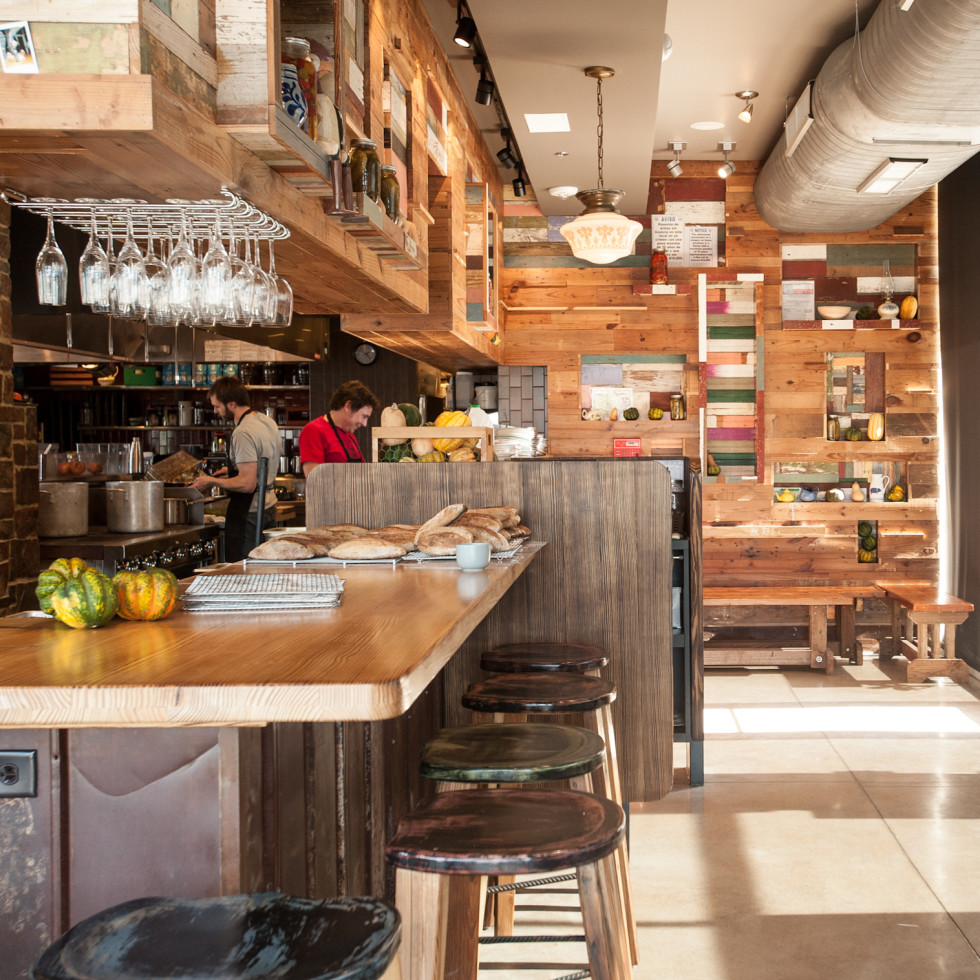 Bryce Gilmore's new restaurant Odd Duck shows off seasonal chops ...