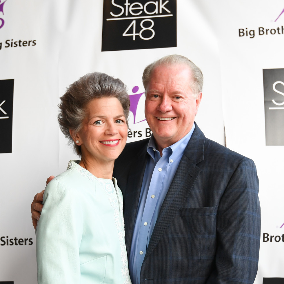 Spectacular new steakhouse makes a generous philanthropic splash ...