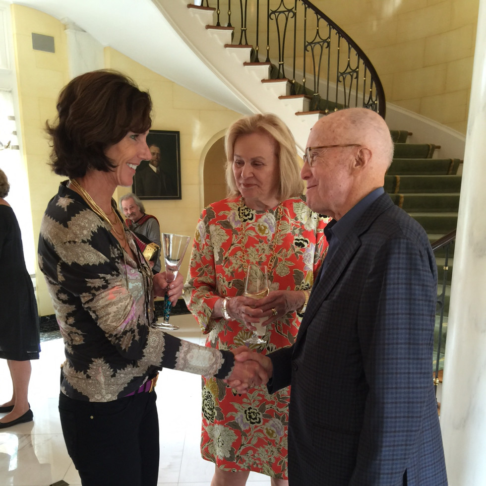 Barbara and Gerald Hines open home for luncheon touting historic cause ...