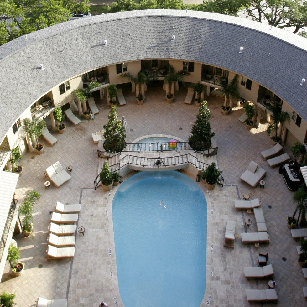 Top 10 Houston hotel pools for a family-friendly splash this summer ...