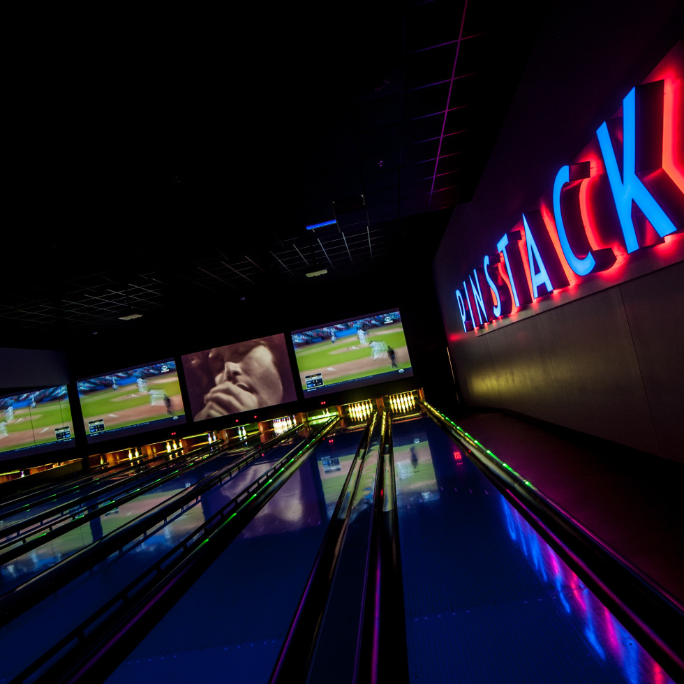 Book this Dallas entertainment suite for a private holiday party ...