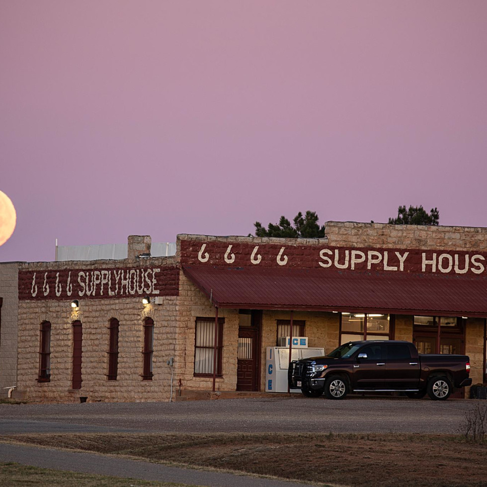 Fort Worth heiress' legendary 6666 Ranch seen on Yellowstone is sold ...