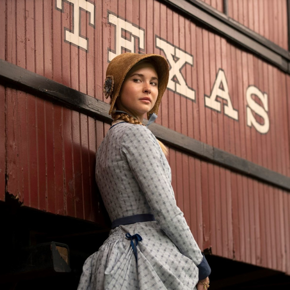 Costumes, props from Yellowstone prequel 1883 on view at Texas museum ...