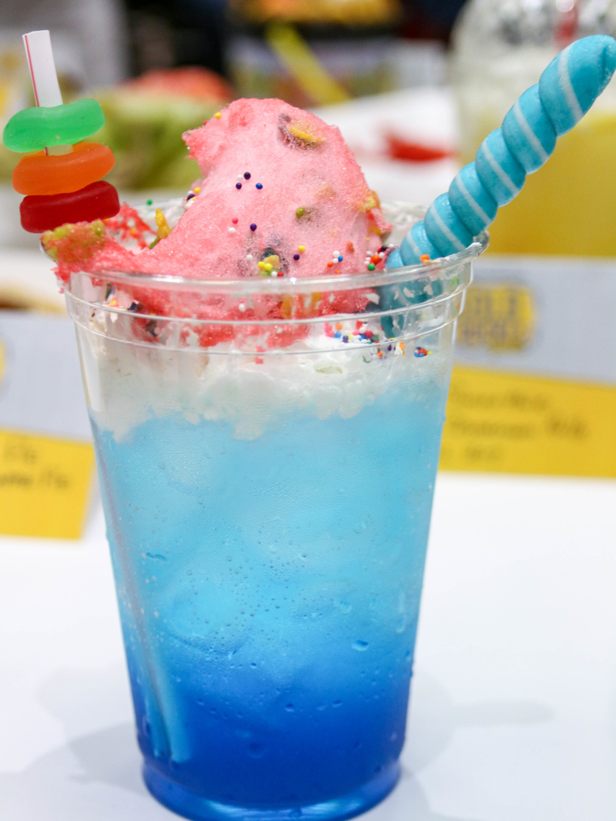 Ken Hoffman reviews Houston Rodeo carnival's most over-the-top food ...