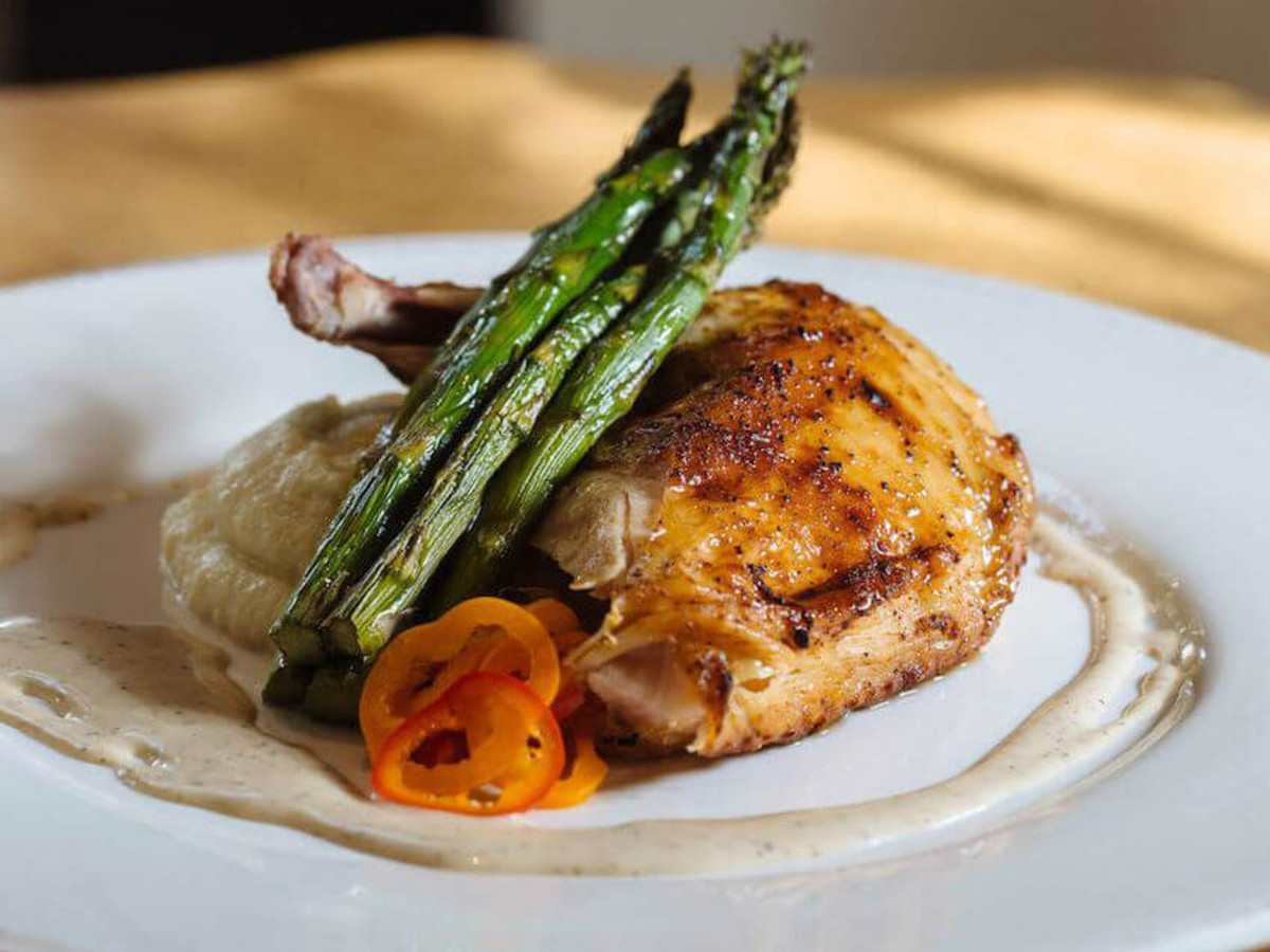 Smoky new restaurant rises to fill East Dallas barbecue needs ...
