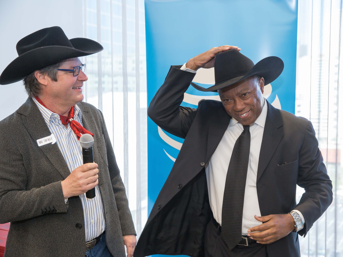 Mayor's Rodeo Kickoff Breakfast draws some fashionable cowpokes ...