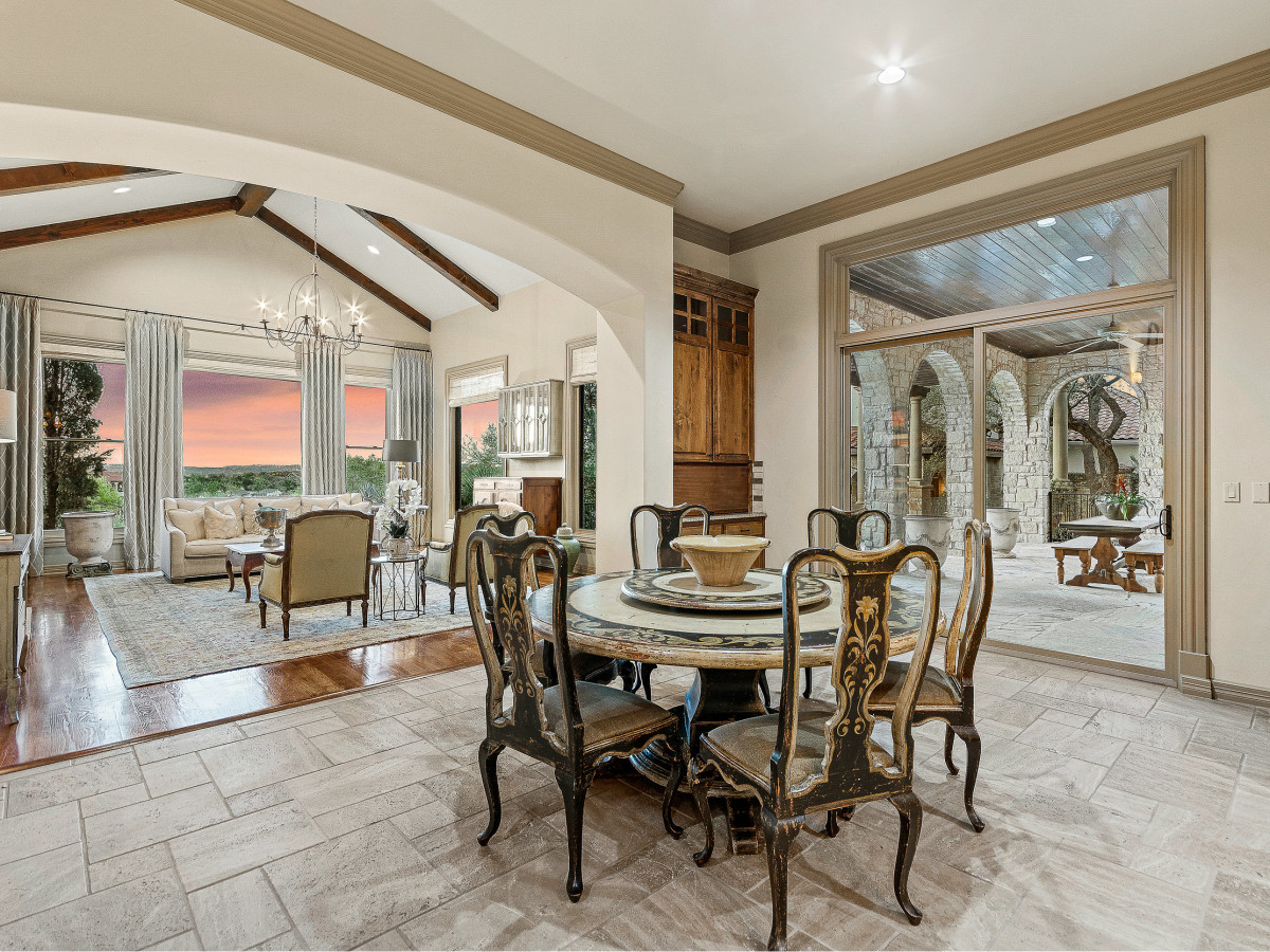 Escape to this resort-style Austin villa for a vacation every day ...