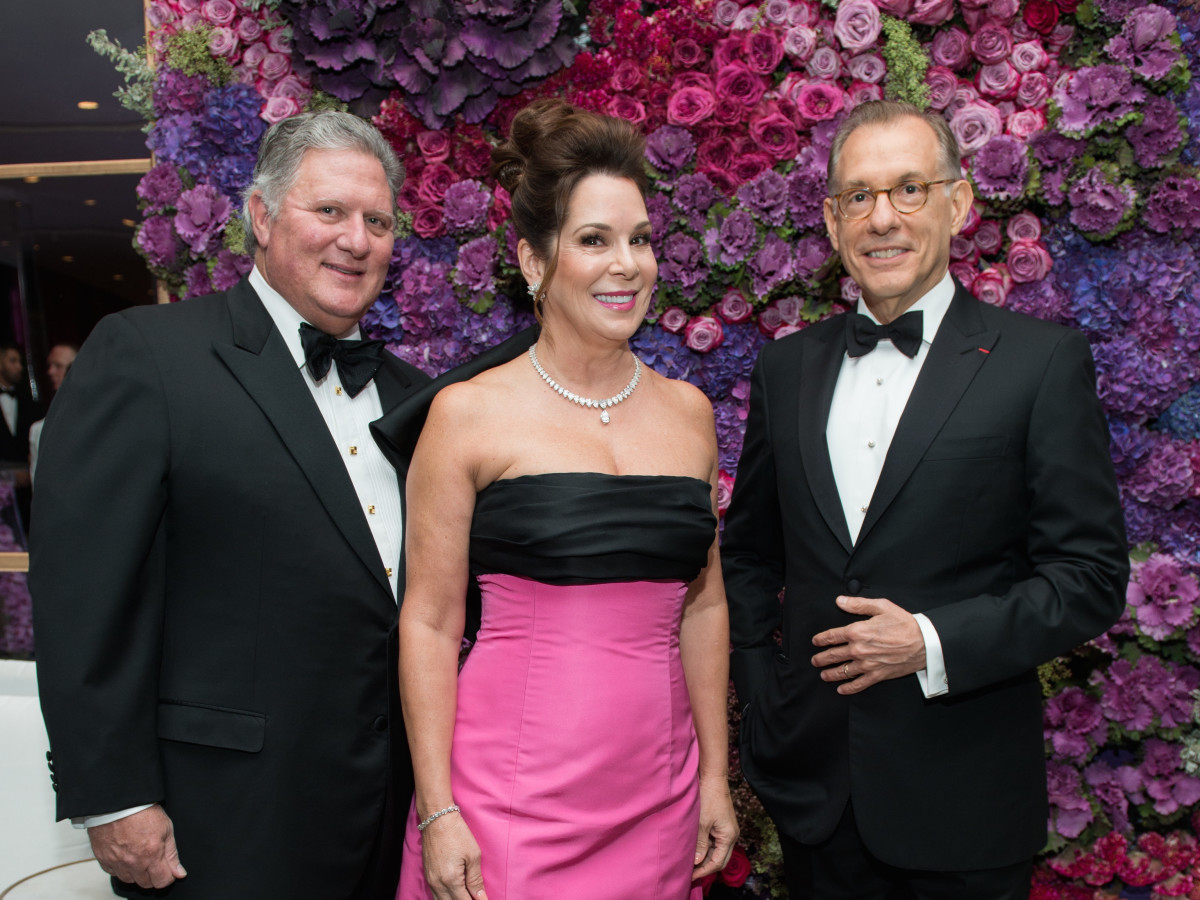 Gorgeous Museum of Fine Arts Grand Gala Ball is a record breaker ...