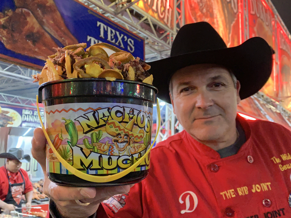 Ken Hoffman reviews Houston Rodeo carnival's most over-the-top food ...